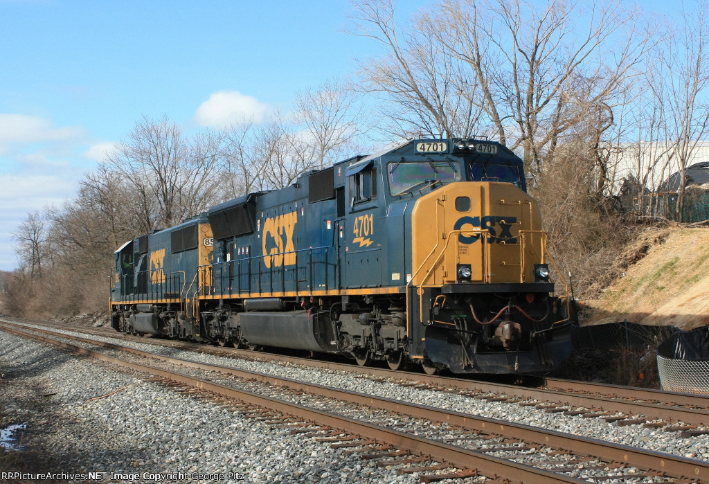 CSX locomotives 4701 and 8519